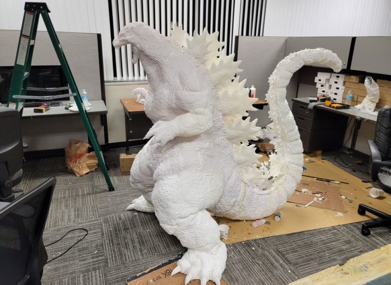 Design of the Week: Life Size Godzilla Print « Fabbaloo