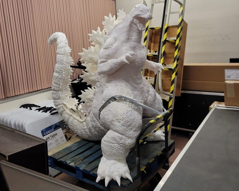 Design of the Week: Life Size Godzilla Print « Fabbaloo
