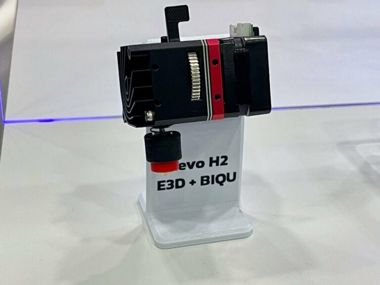 E3D's Revo Rolls Along « Fabbaloo