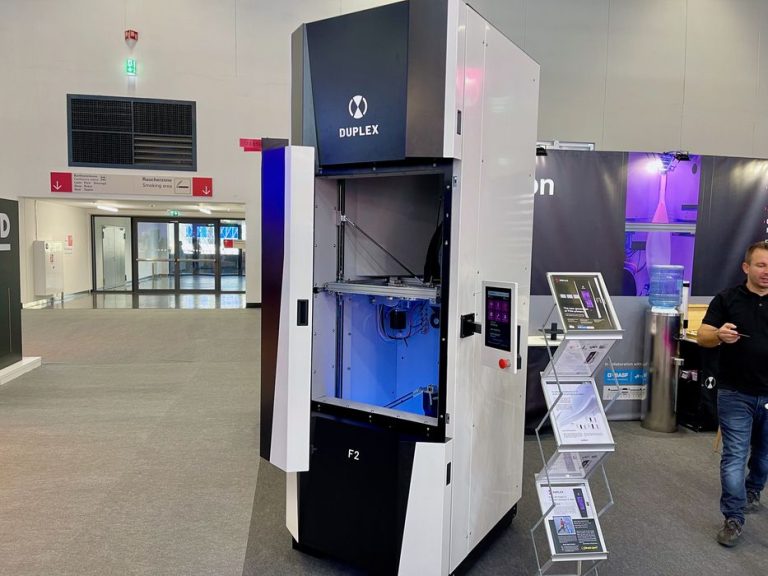 3D Printing Upside Down and Right Side Up at the Same Time with Duplex ...