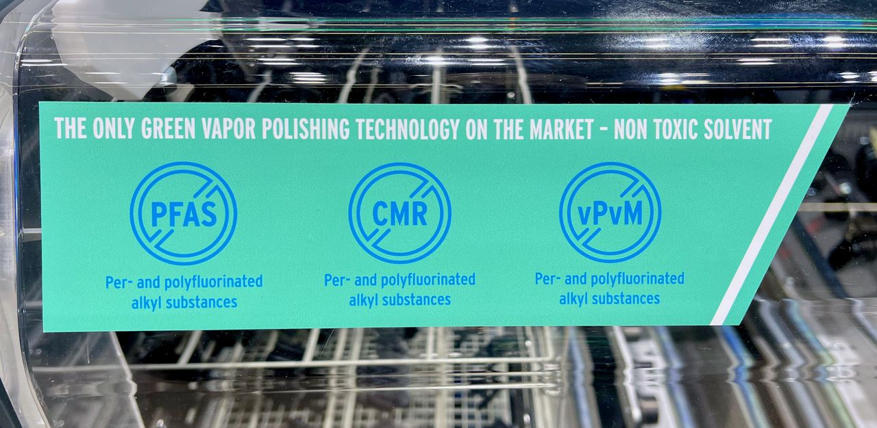 Exploring DyeMansion's Latest Smoothing and Color Dyeing Systems « Fabbaloo