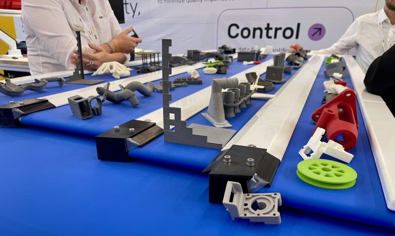 AM-FLOW's Conveyor System Simplifies 3D Printed Part Sorting « Fabbaloo