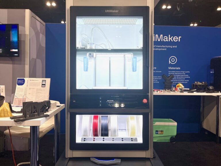 UltiMaker's New Factor 4 3D Printer is Built for Industrial Production ...
